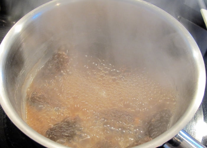 Kalvesnitzel med morkler | MATGLEDER