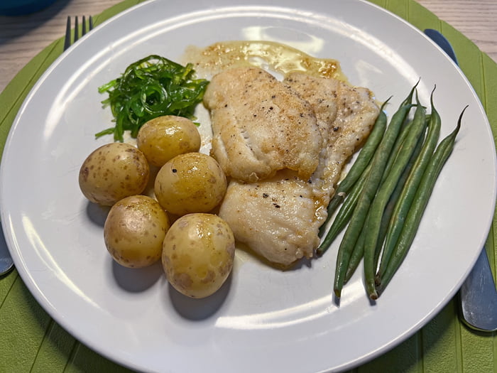 Kolmule med tangsalat – MATGLEDER